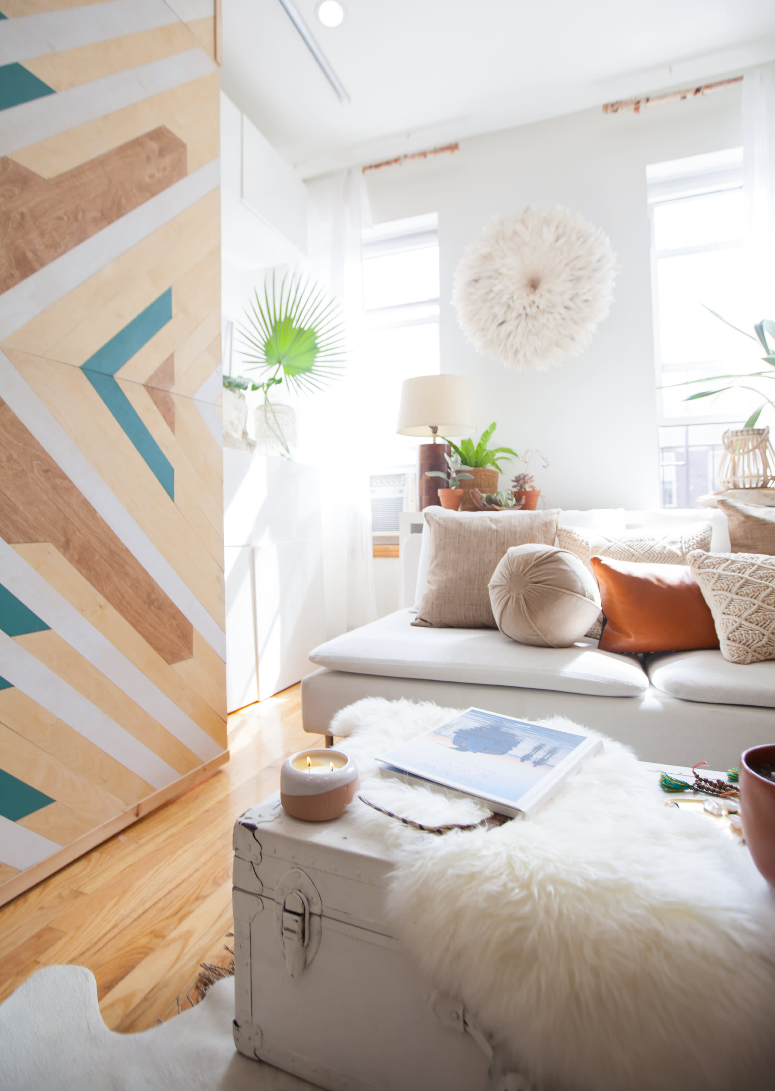 NYC Studio Tour: An Organized 280-Square-Foot Rental | Apartment Therapy
