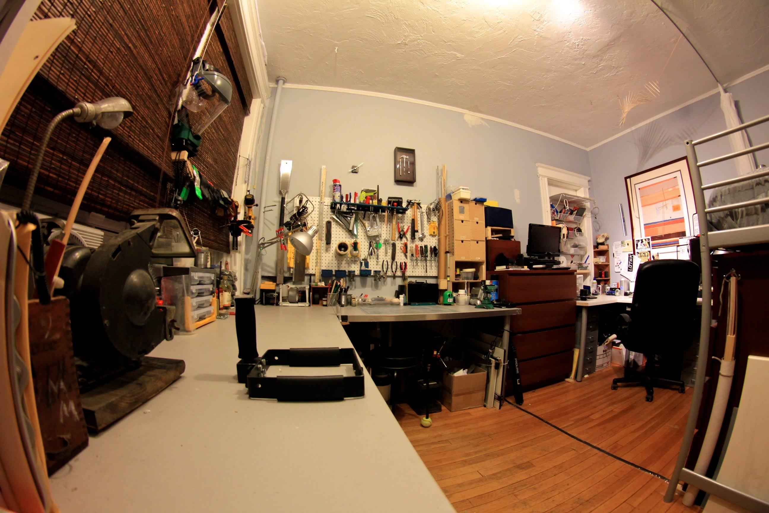 A Builder’s One Bedroom Workshop | Apartment Therapy