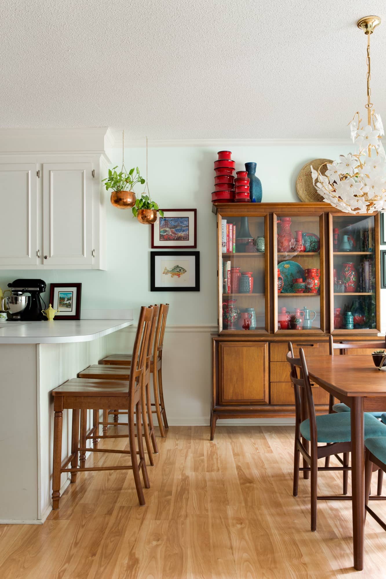 House Tour: A Colorful 90s Ranch South Carolina Home | Apartment Therapy