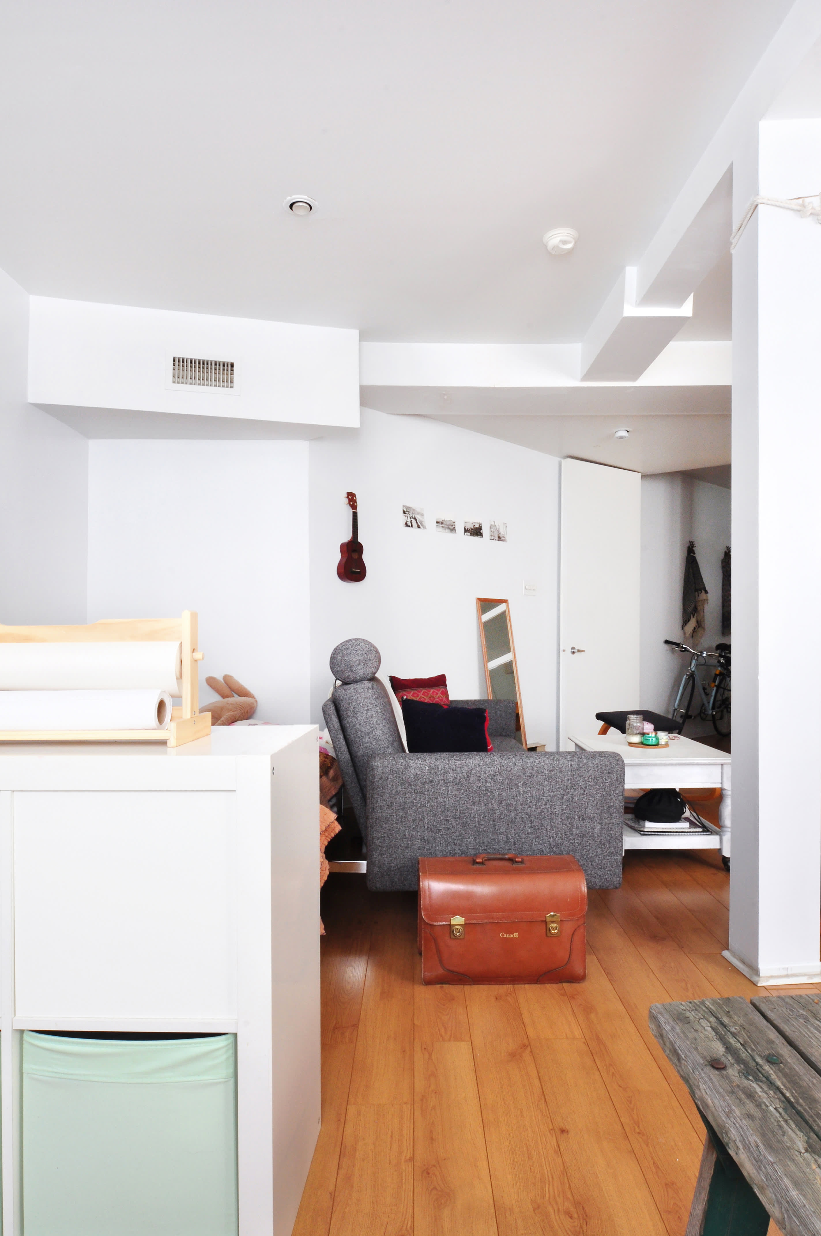 House Tour: A Small, Delicate & Minimal Montreal Studio | Apartment Therapy