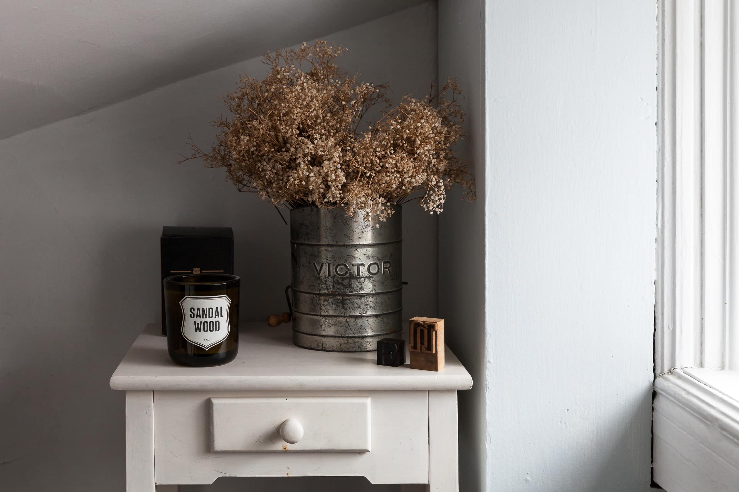 House Tour: A Tiny 190 Square Foot Studio in Toronto | Apartment Therapy