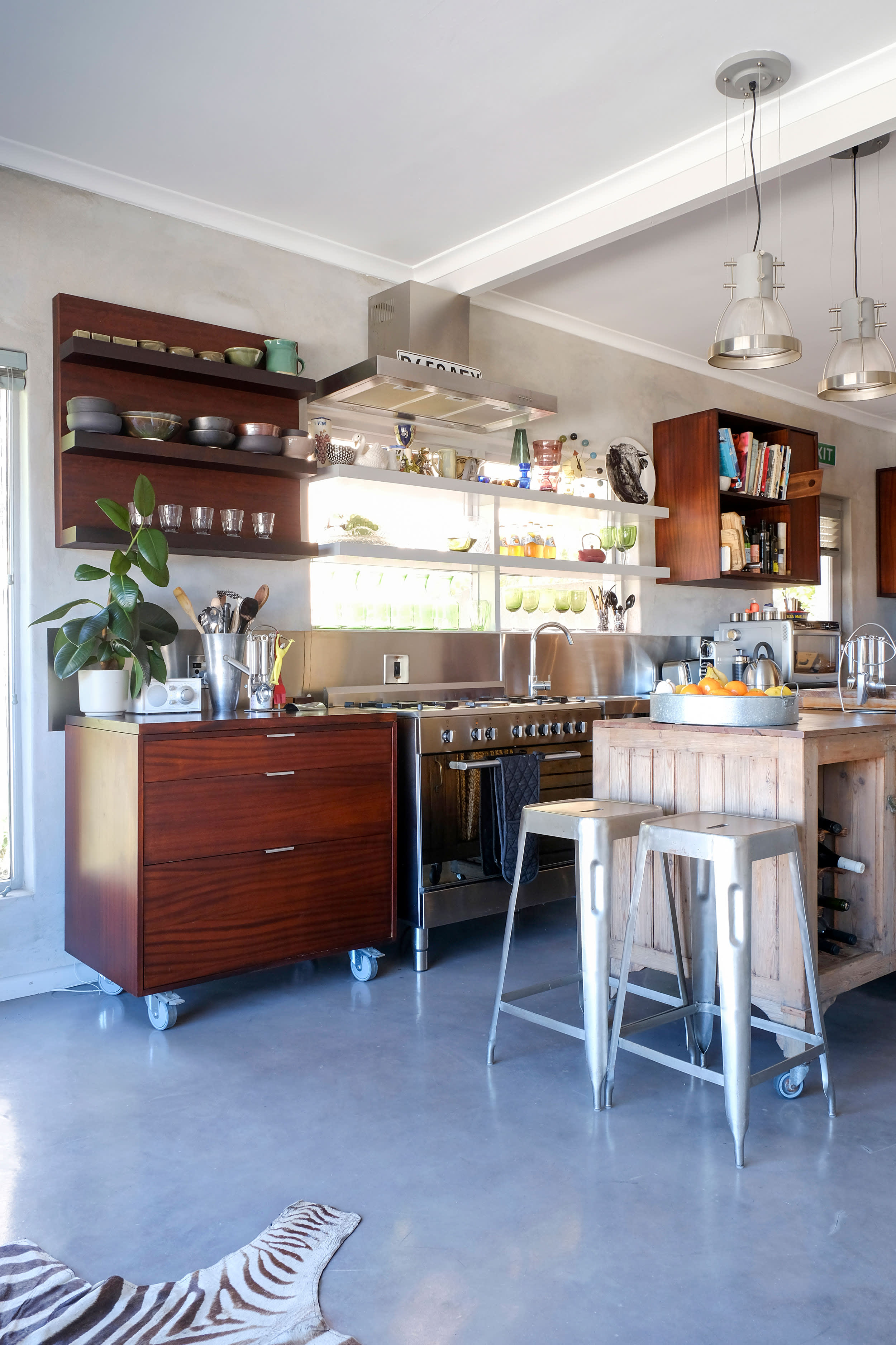 House Tour: An '80s House Gets a Contemporary Revamp | Apartment Therapy