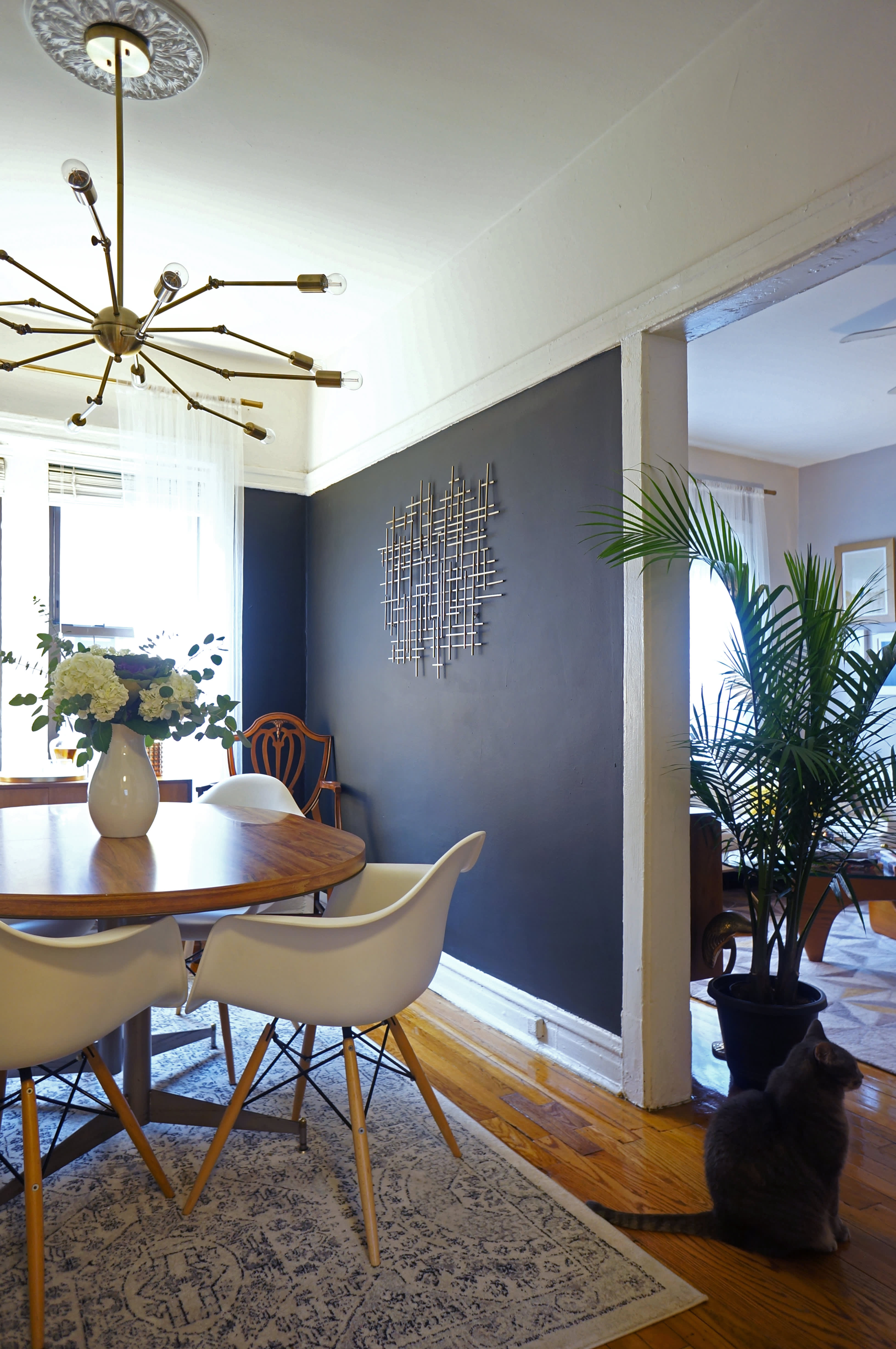 Small House Tour: A 550-Square-Foot Chicago Apartment | Apartment Therapy
