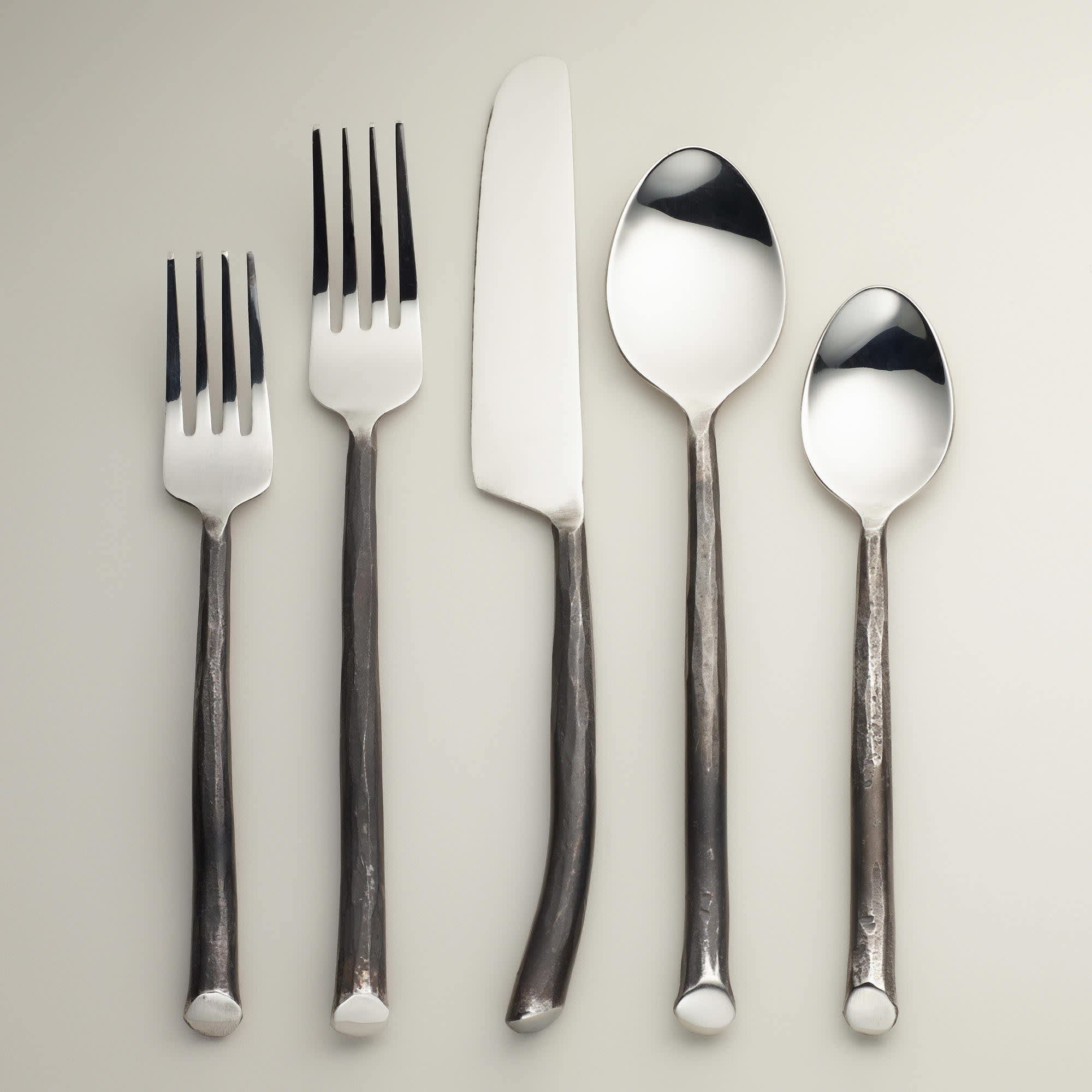 The Best Flatware for Entertaining Outdoors | Apartment Therapy