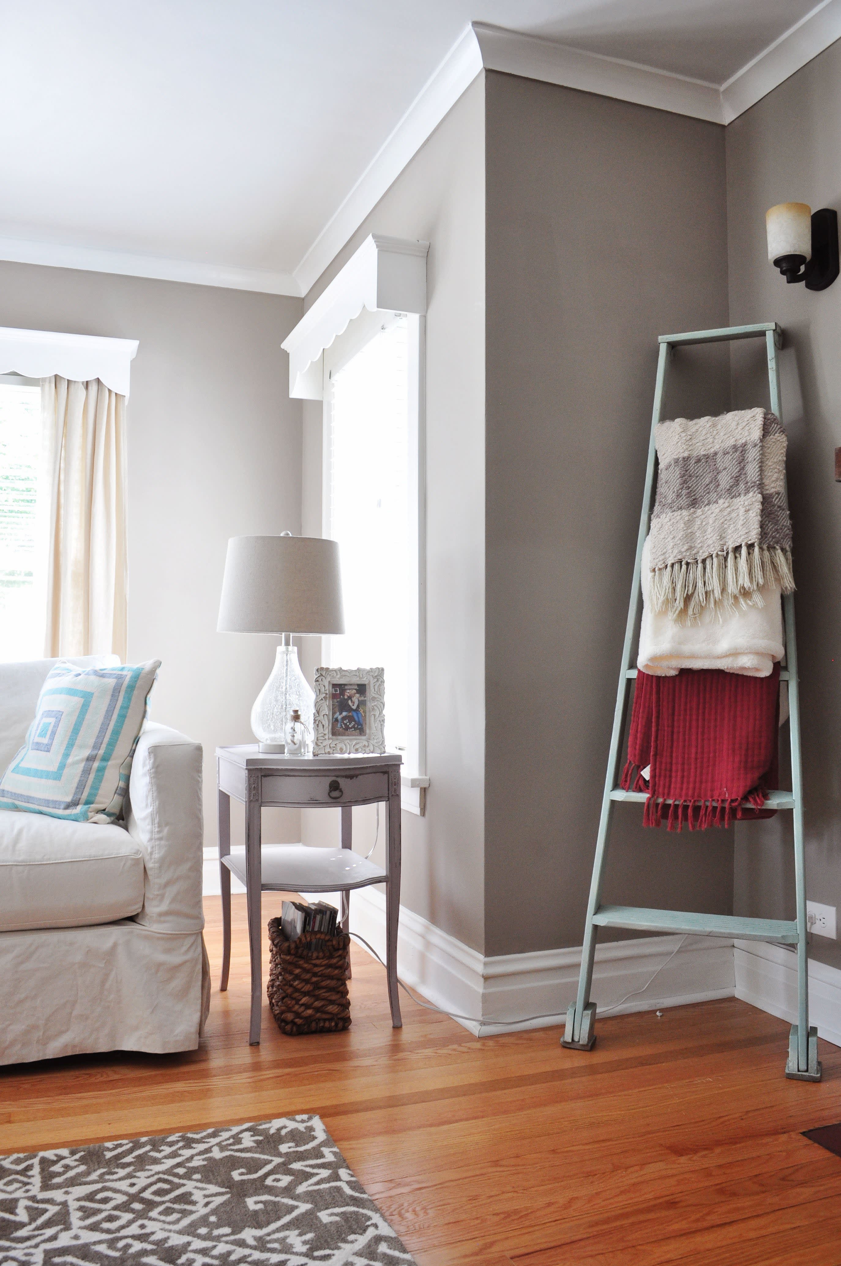 12 Decorating Ideas For Tricky Room Corners Apartment Therapy