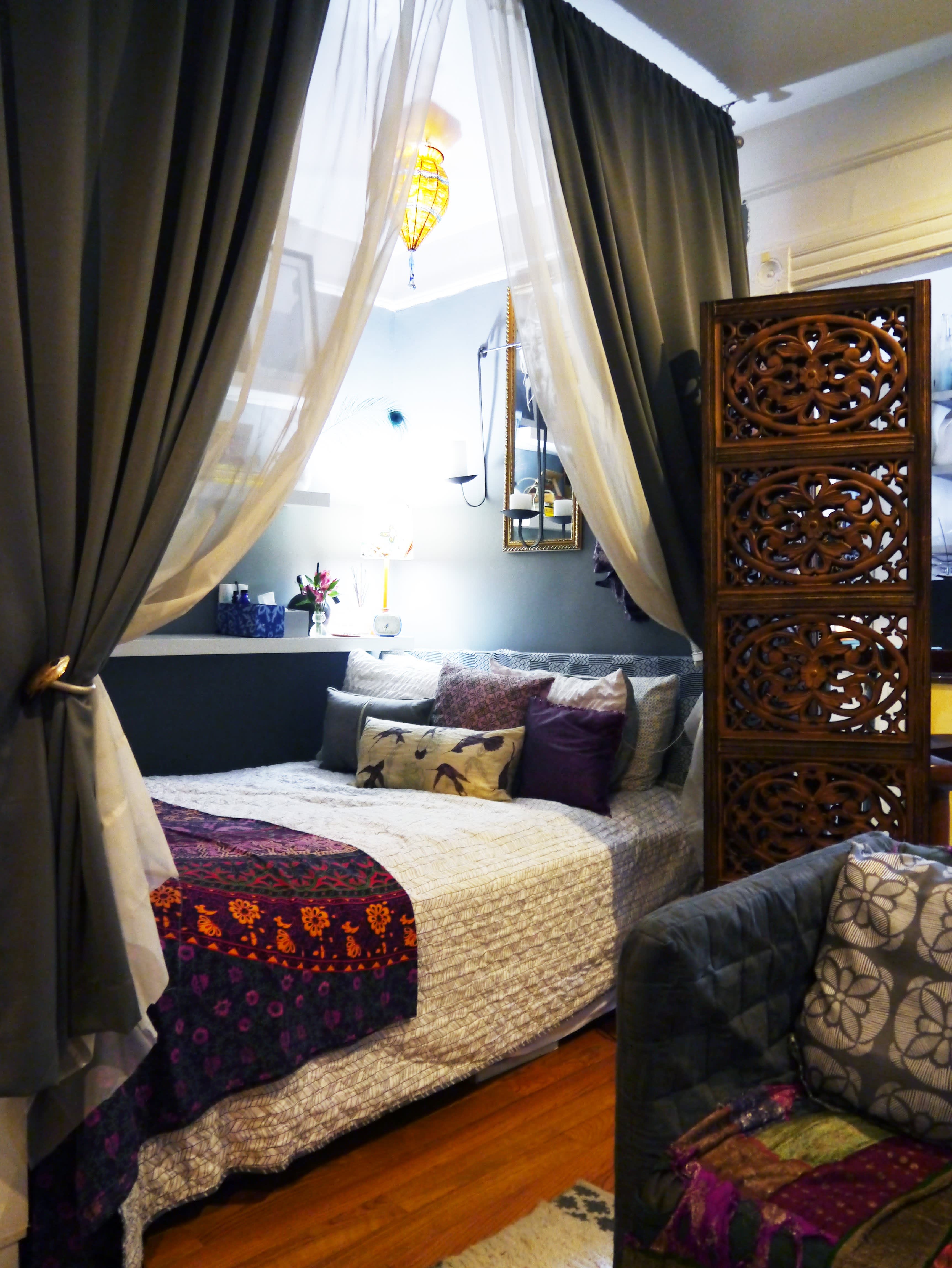 House Tour: A Well-Traveled Brooklyn Studio Apartment | Apartment Therapy