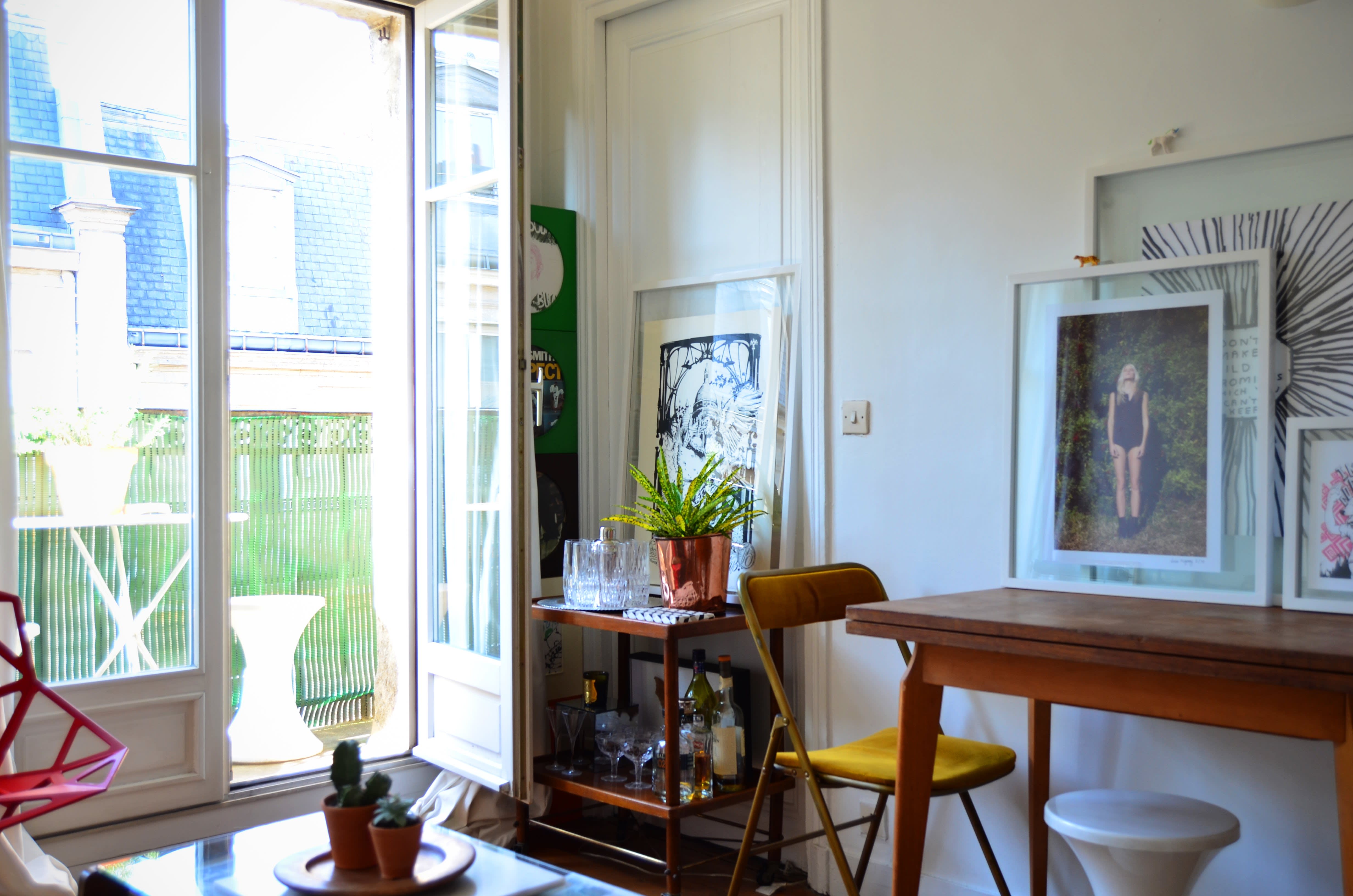 A Quartet of Little Paris Apartments that Prove that Less is More ...