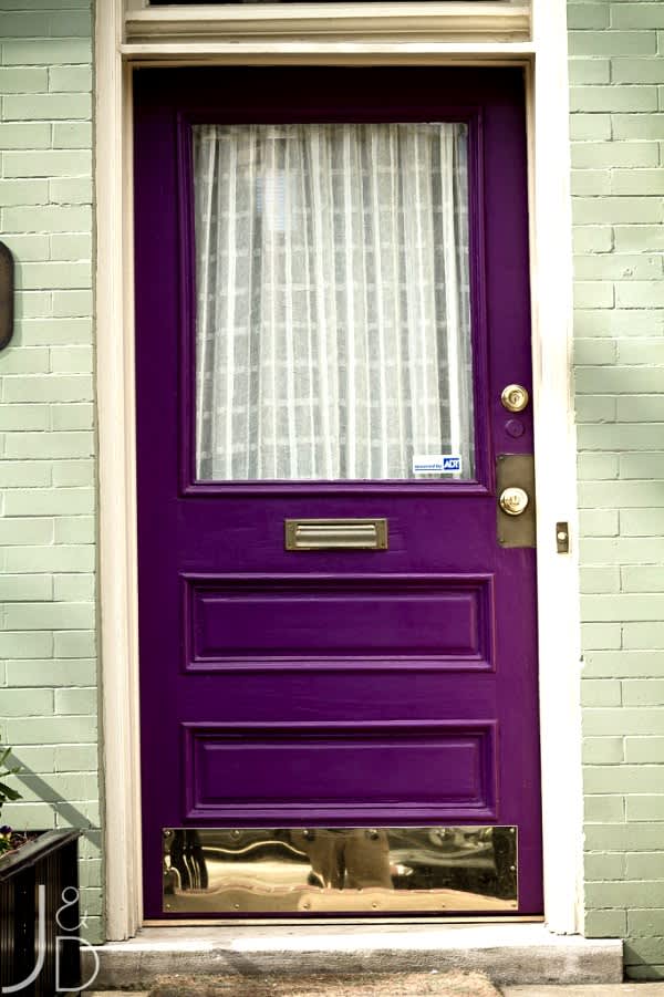 8 Unusually Beautiful Front Door Colors You’d Never Think to Try ...