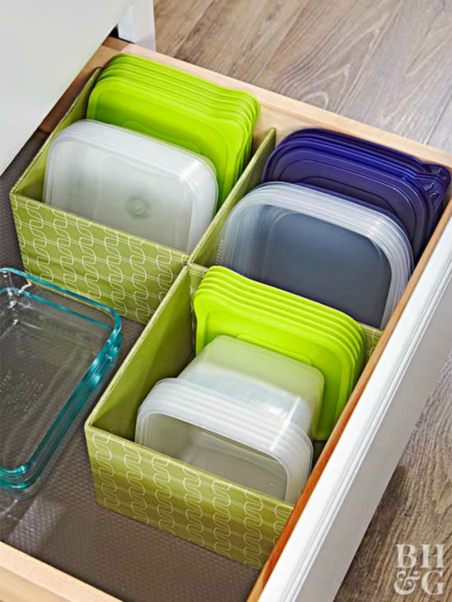 7 Clever Ways to Organize Tupperware and Food Storage Containers ...