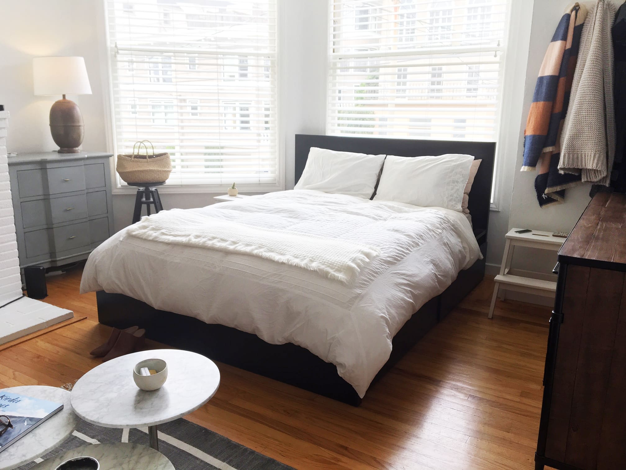 A Cozy 500-Square-Foot Home Is Used Efficiently | Apartment Therapy