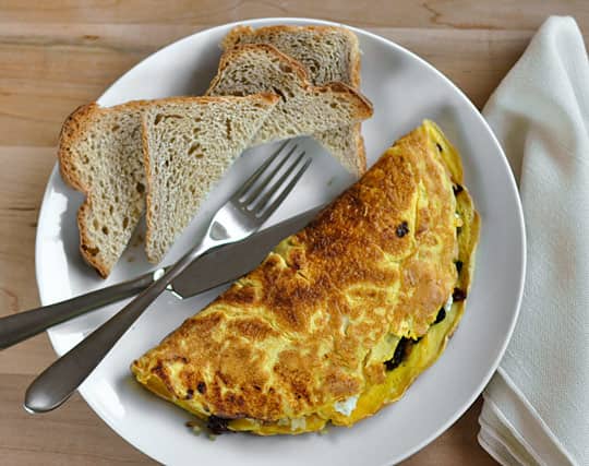 Breakfast Recipe: 3-Egg Omelet with Quinoa, Sun-Dried Tomatoes, Spinach ...