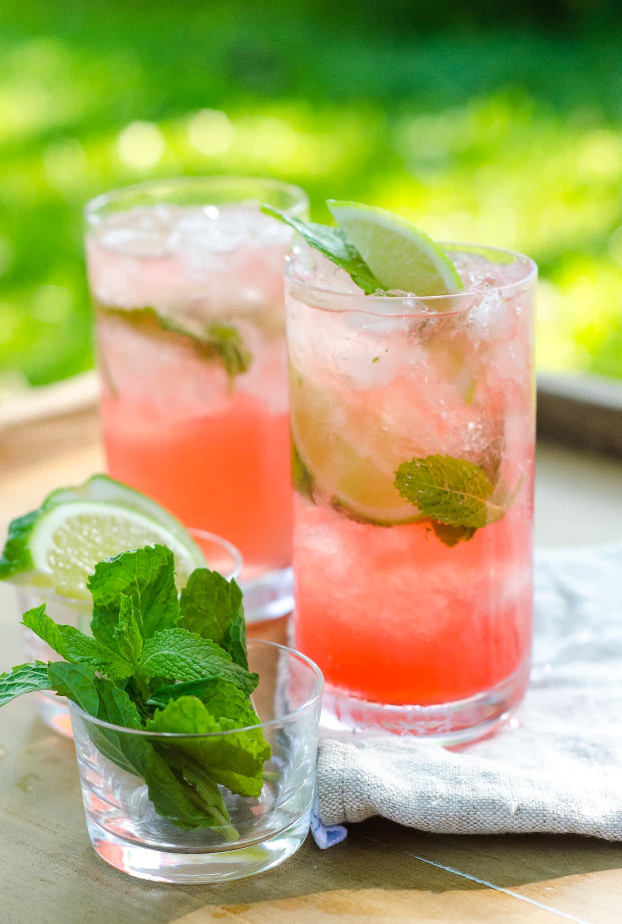 15 Sparkling Drinks for Spring Entertaining | Kitchn 15 Sparkling Drinks for Spring Entertaining | Kitchn