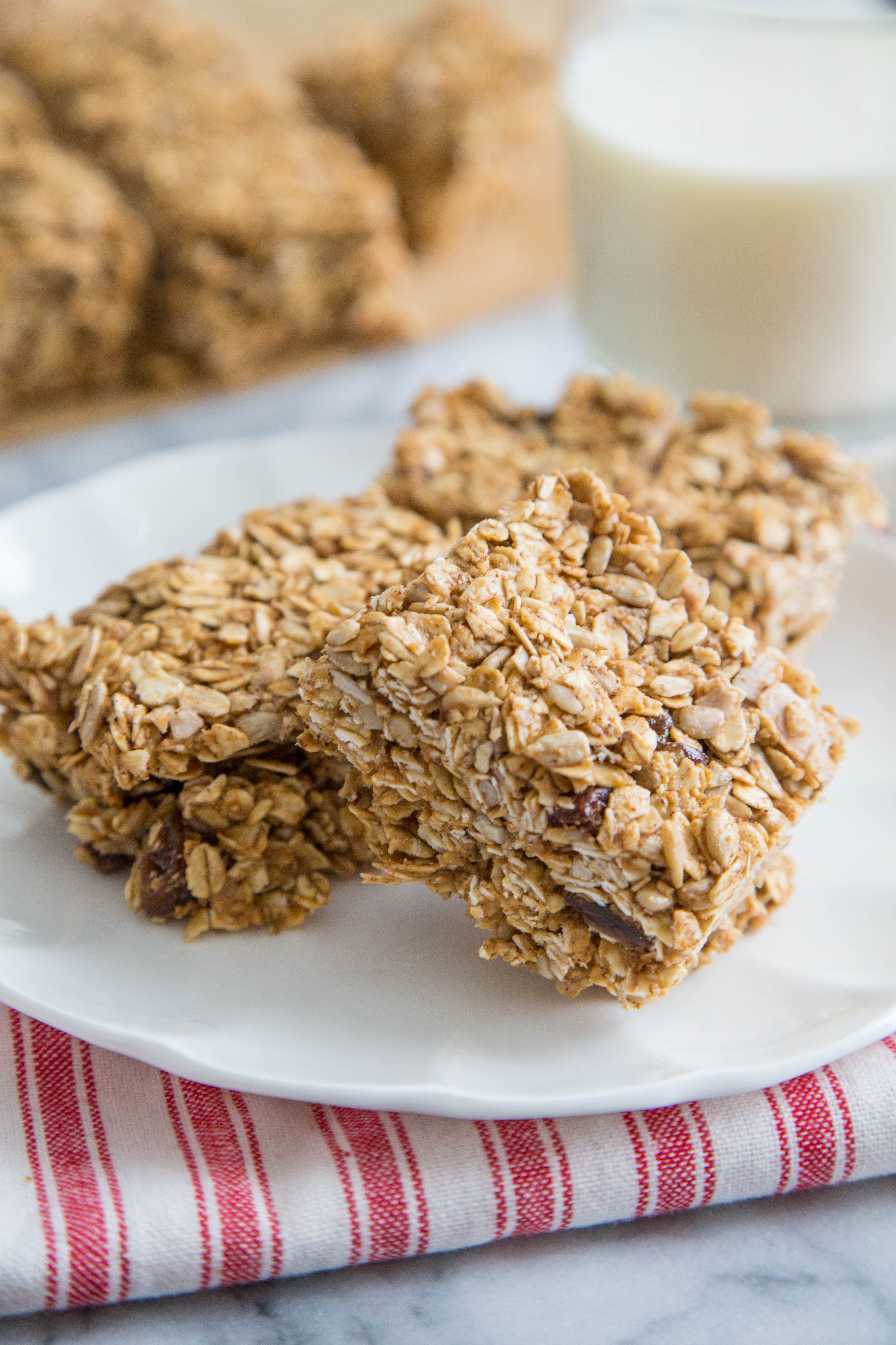 Recipe: No-Bake Sunflower Oat Bars | Kitchn