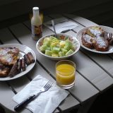 Eat Outside This Weekend: Five Outdoor Breakfasts | Kitchn