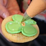 How To Work With Royal Icing | Kitchn