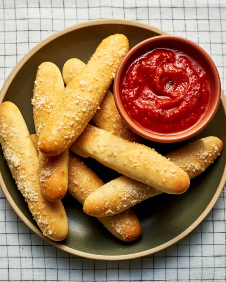 Crazy Bread Recipe (Copycat of Little Caesars Breadsticks) | Kitchn