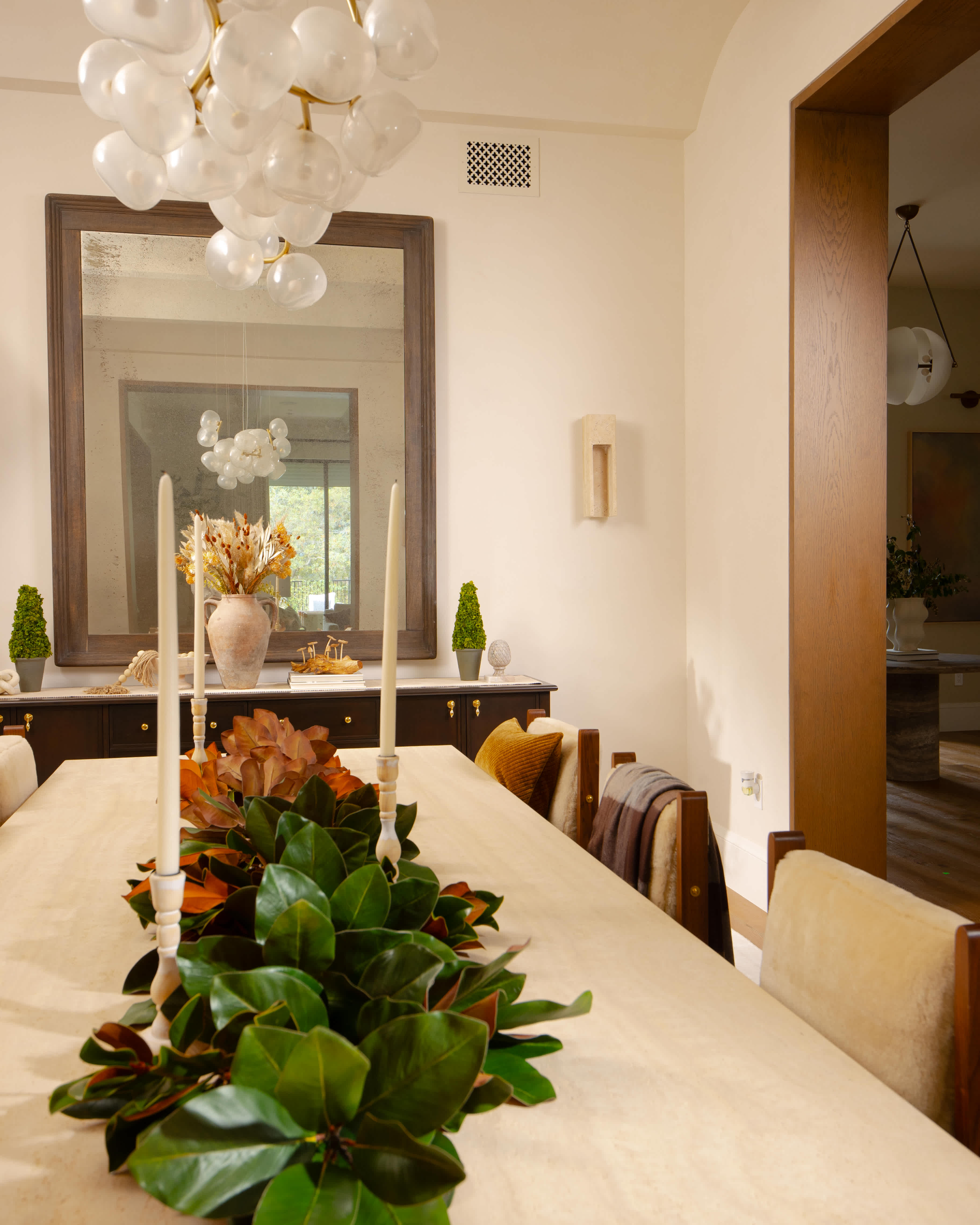 Katharine McPhee Foster’s Dining Room Embodies Easy Elegance — Right ...