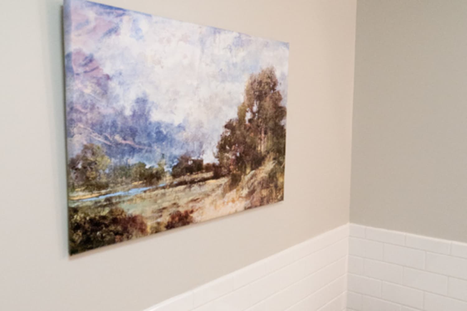 how to frame a canvas poster