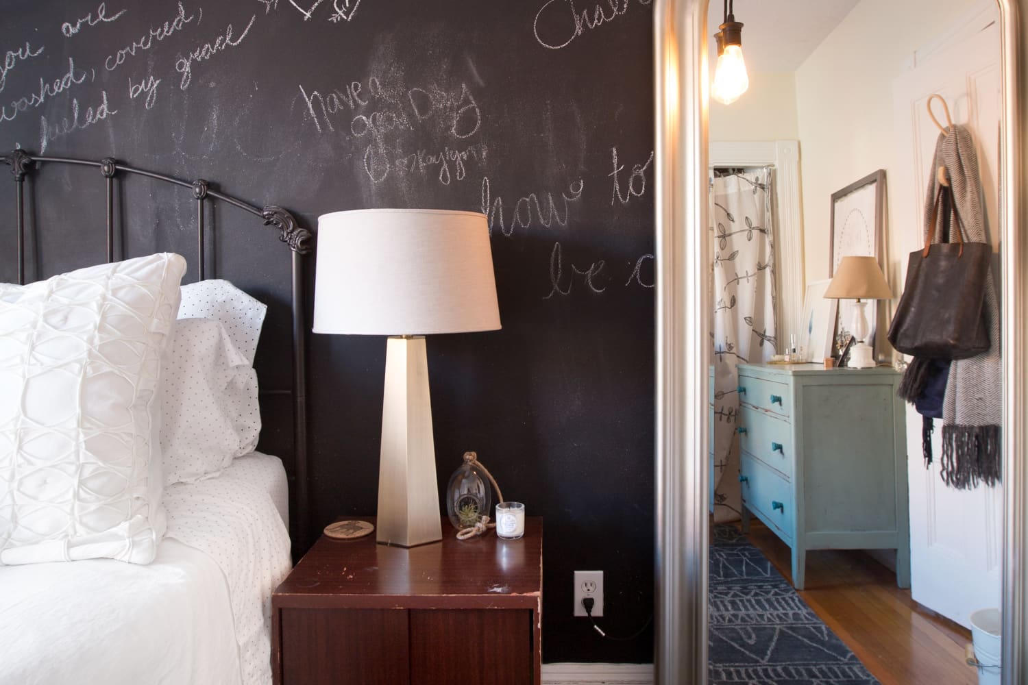 small windowless bedroom ideas