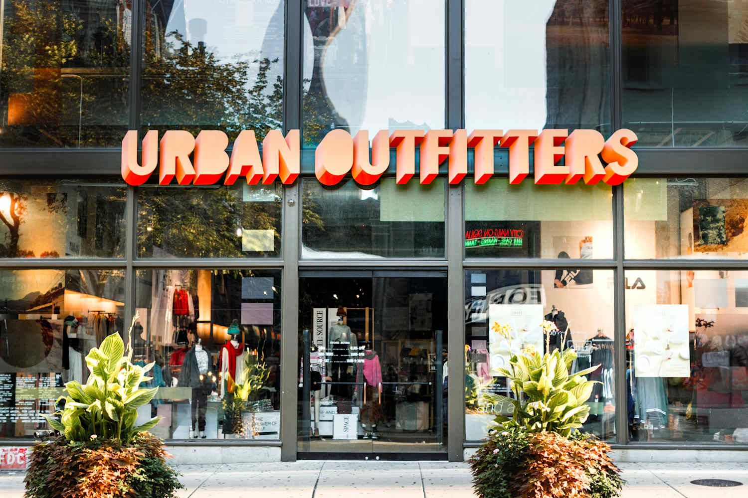 Urban Outfitters Is Selling a $50 Must-Have Heart Shower Caddy ...
