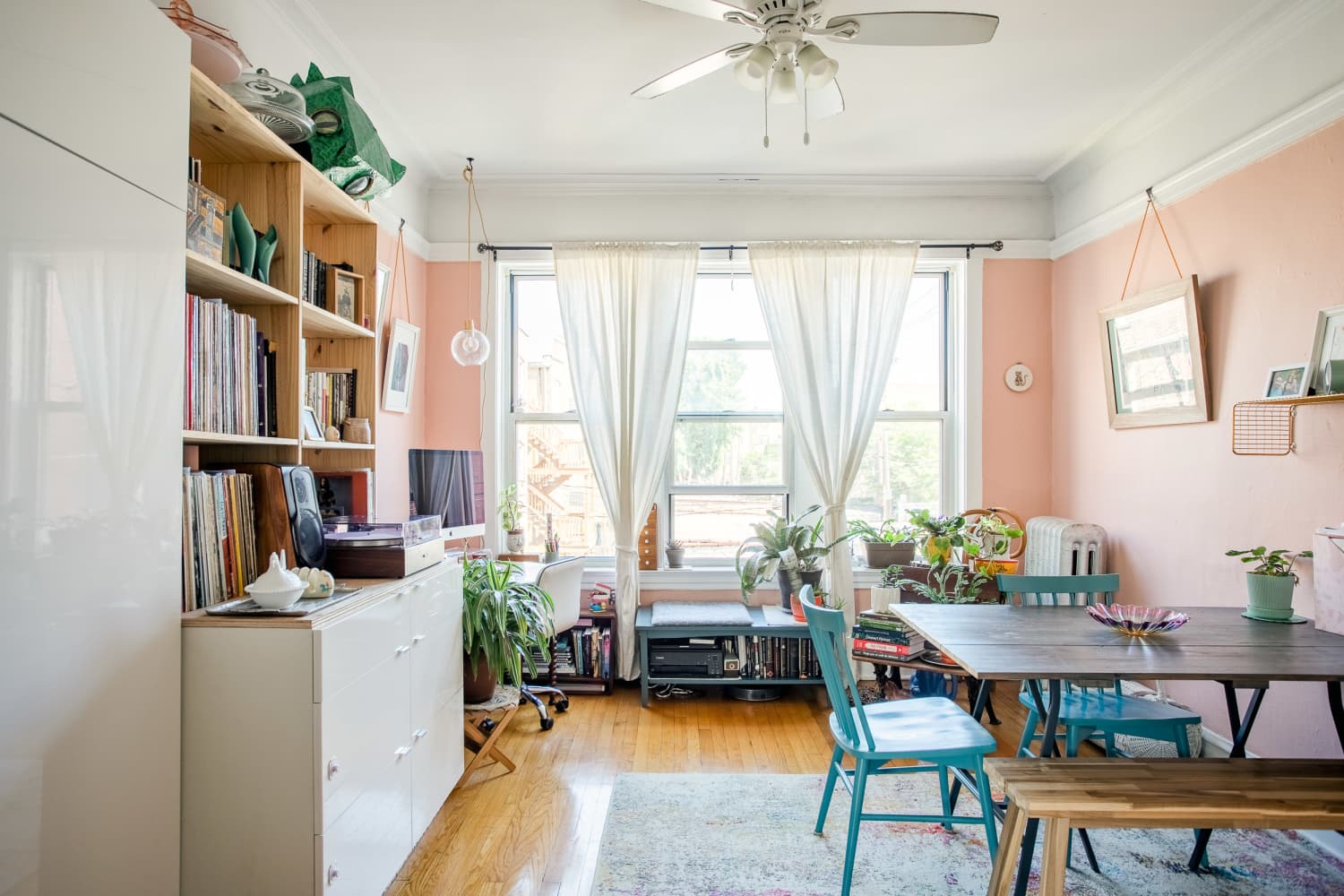 These $16 Drill-Free Curtain Brackets Are a Must for Renters ...