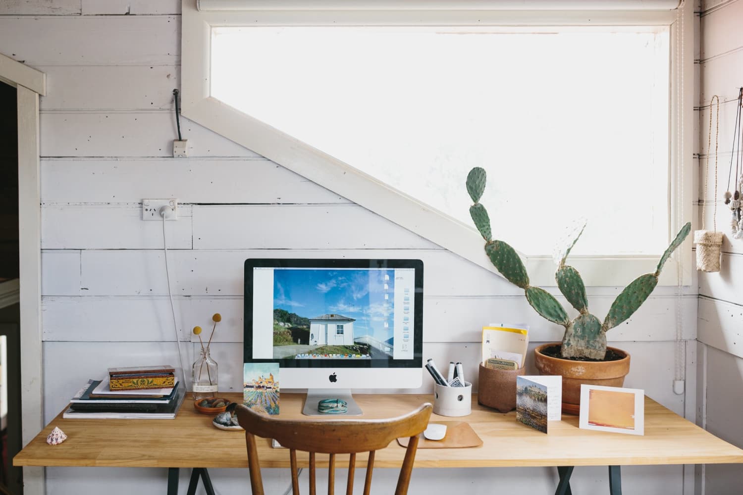 This IKEA Find Will Solve Your Ugly Wi-Fi Router Problem, According to ...