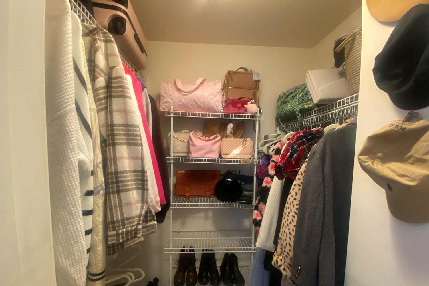 I Tried the "Cash, Stash, and Trash" Method to Declutter | Apartment ...