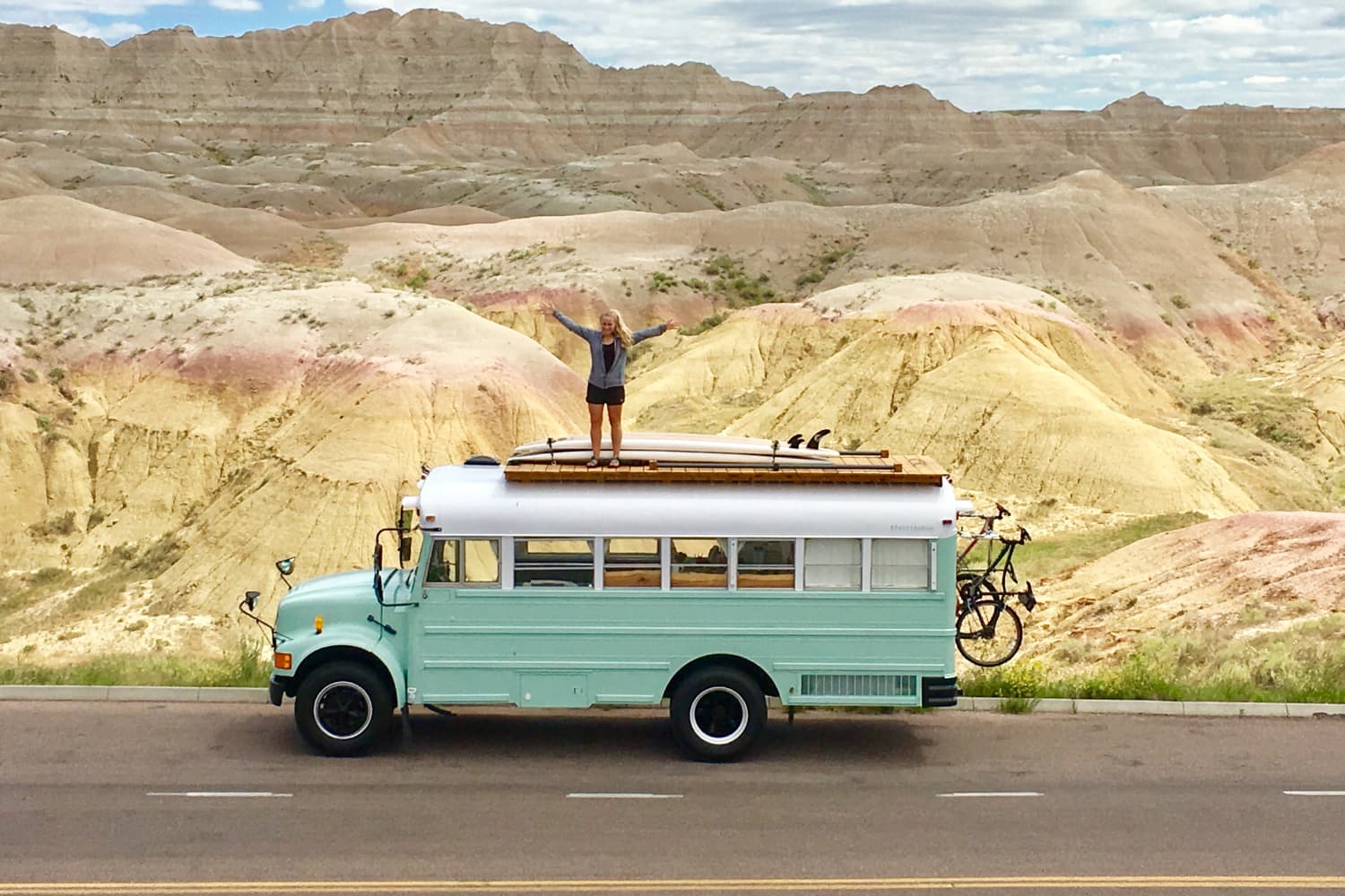 4 Things to Know About Living on a Bus, According to People Who Have ...