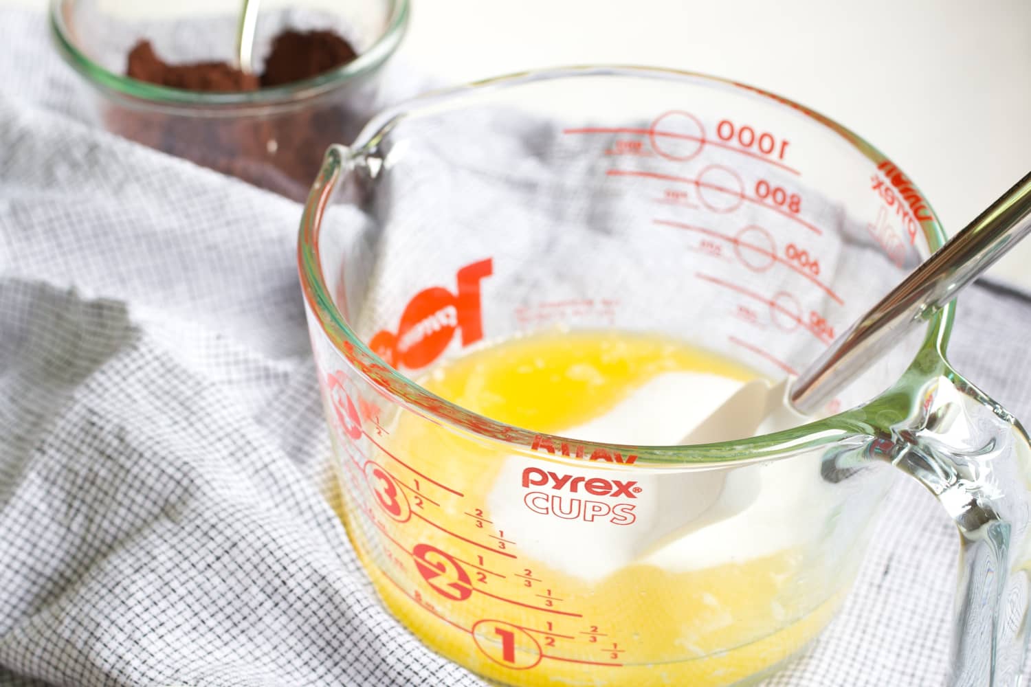 Pyrex Glass Measuring Cups (Tested & Reviewed) | The Kitchn