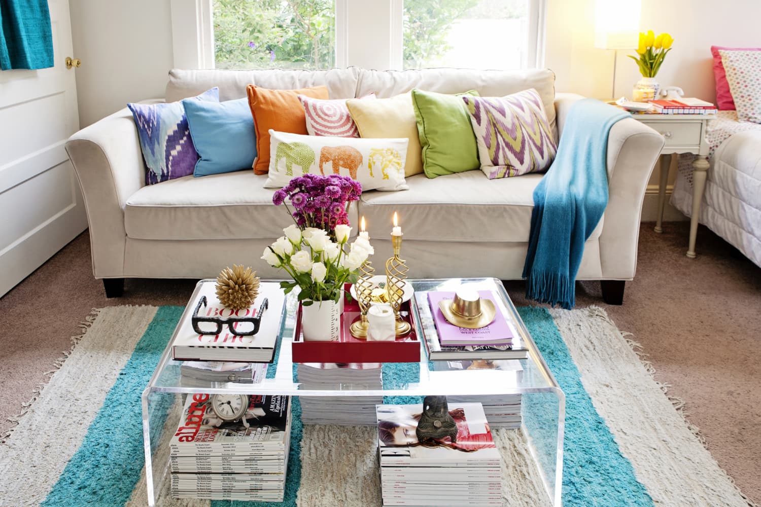 The Best Clear Decor for Maximizing Small Spaces - Acrylic and Lucite ...