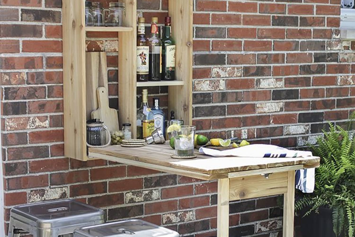Best Small Space Outdoor Bars & Dining Project Ideas | Apartment Therapy