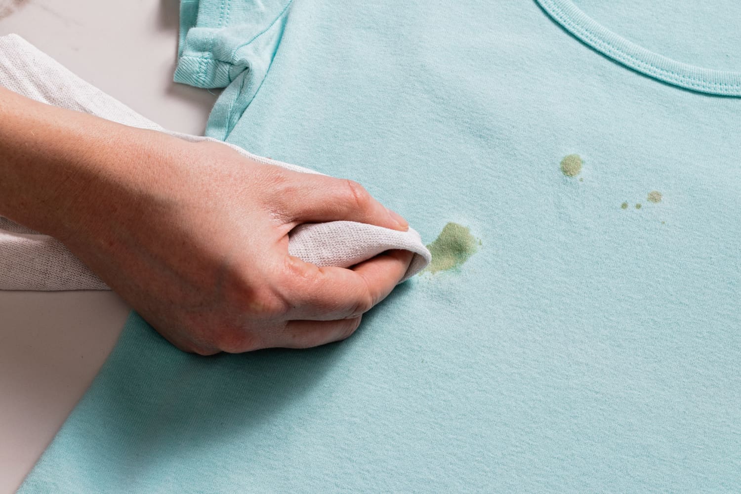 That Oil-Stained Tablecloth Isn’t A Lost Cause — Here’s How to Fix It ...