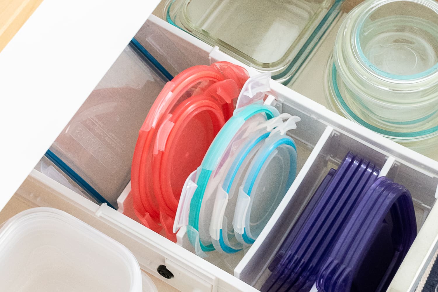 I Tried a TikTok Paper Towel Hack to Clean My Stained Plastic ...