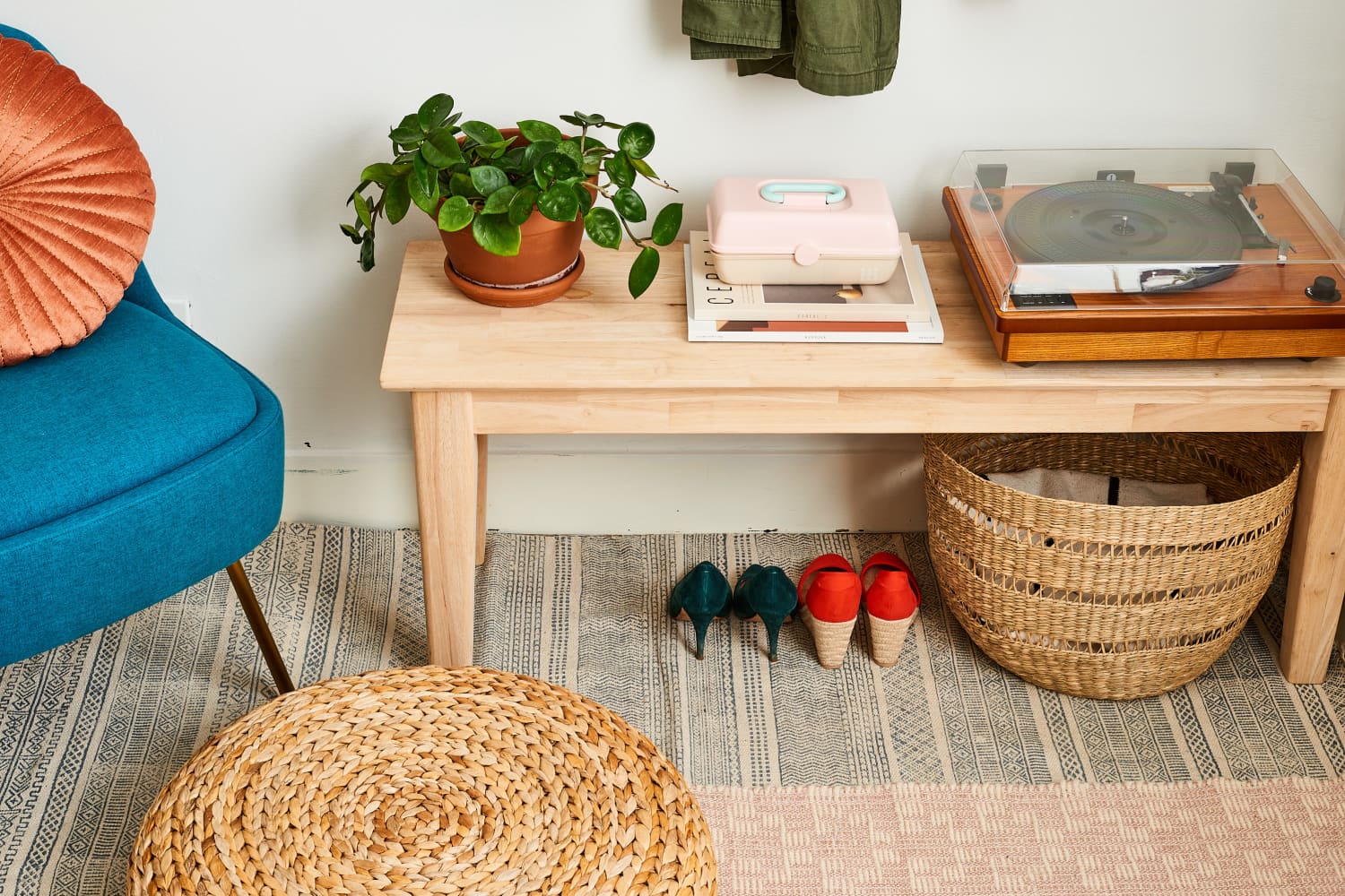 This “Magic Basket” Solves Two Small But Common Family Life Problems ...