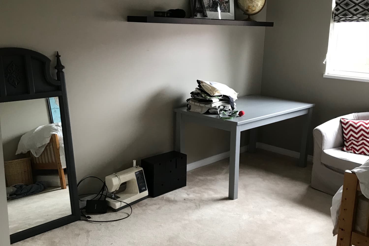 Organized Craft Space Makeover - Bedroom Turned Craft Space | Apartment ...