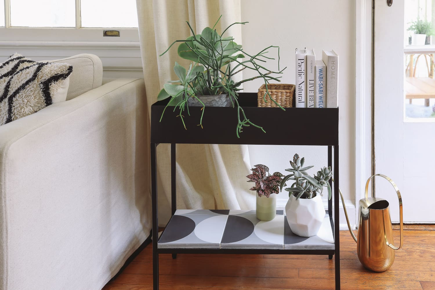 How to Make Tiled Plant Stand - Step by Steps and Photos | Apartment ...