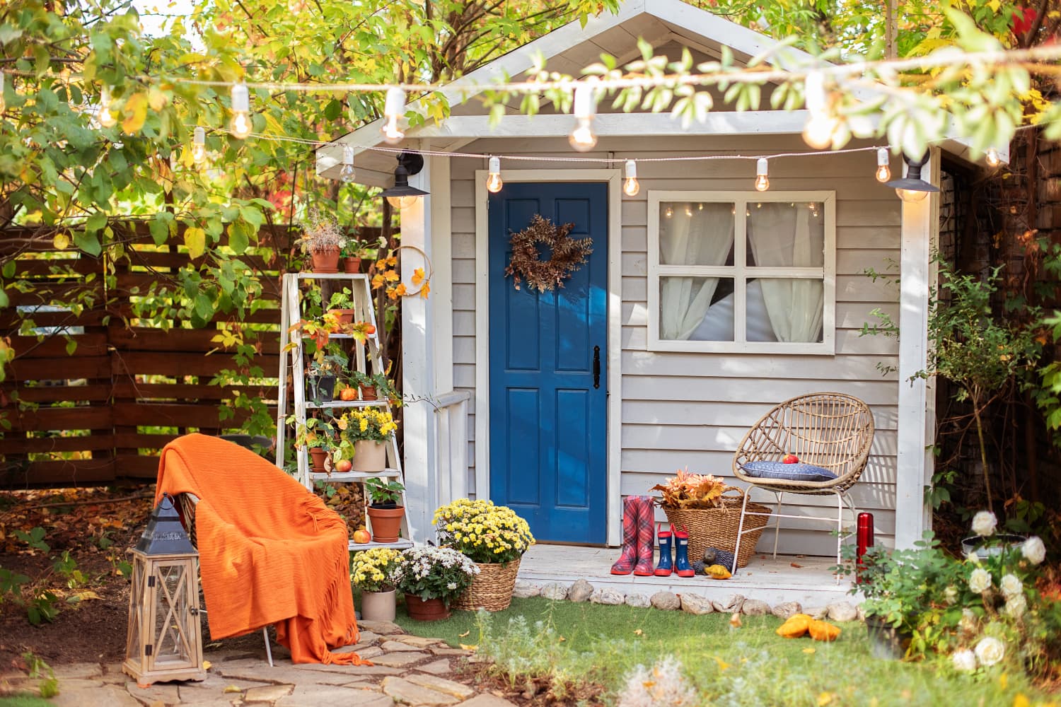 Tips for Using Porch or Patio in Fall | Apartment Therapy