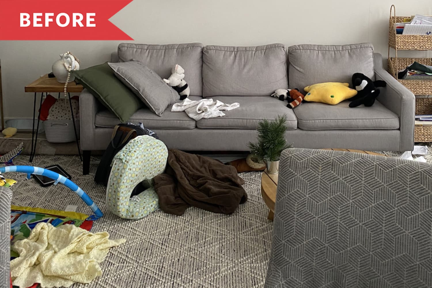 Before and After: A Boring Living Room Becomes a Bright Family Hangout ...