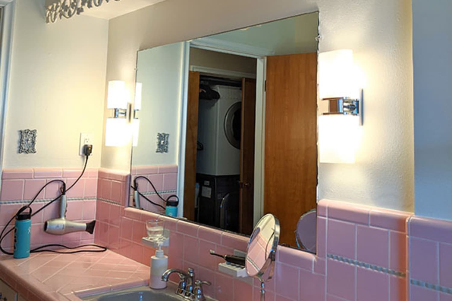 Dated Bathroom Redo for $500 - Before and After Photos | Apartment Therapy