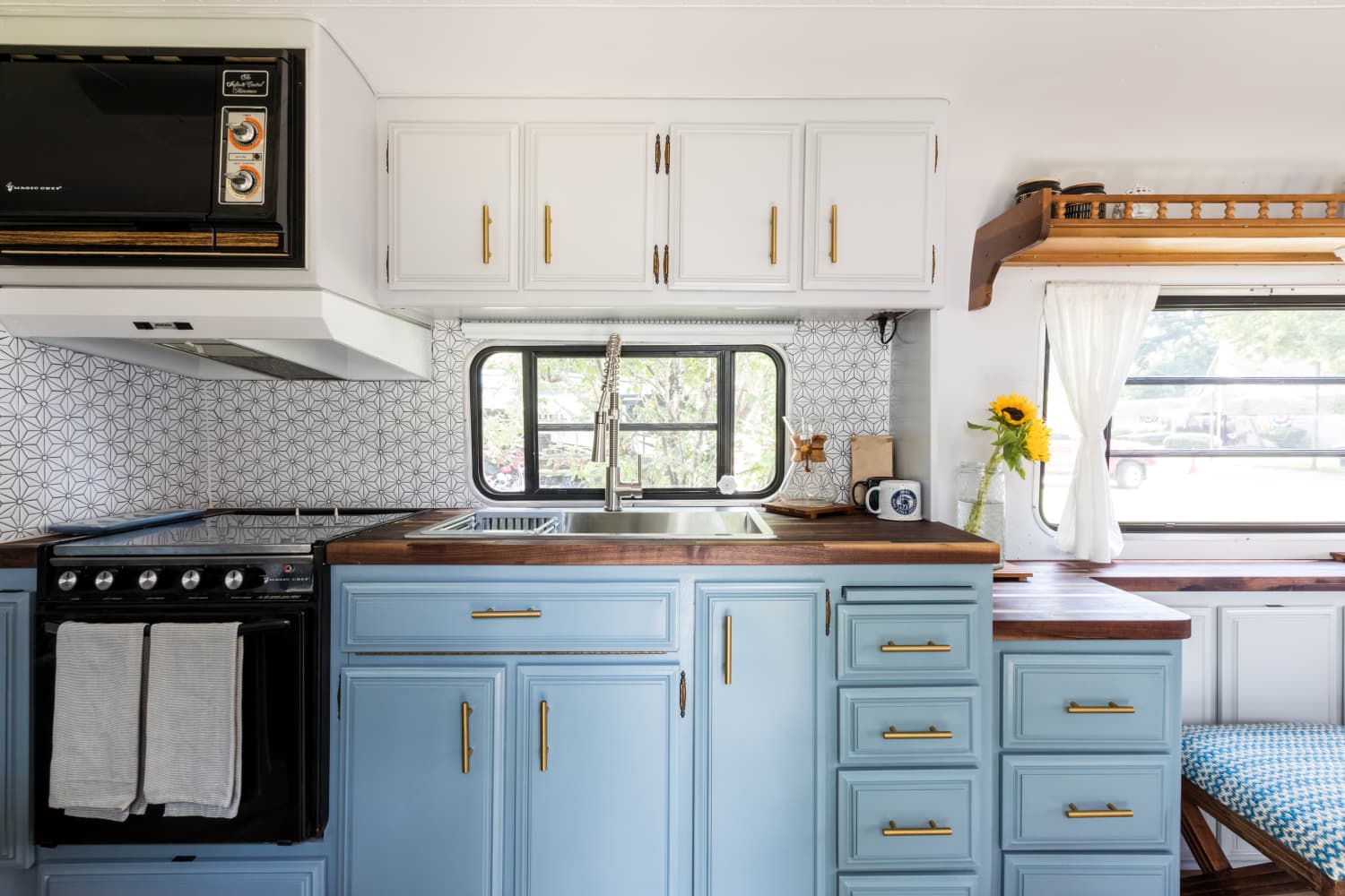 Small Kitchen Solutions - According to People Who Live in Tiny Houses ...
