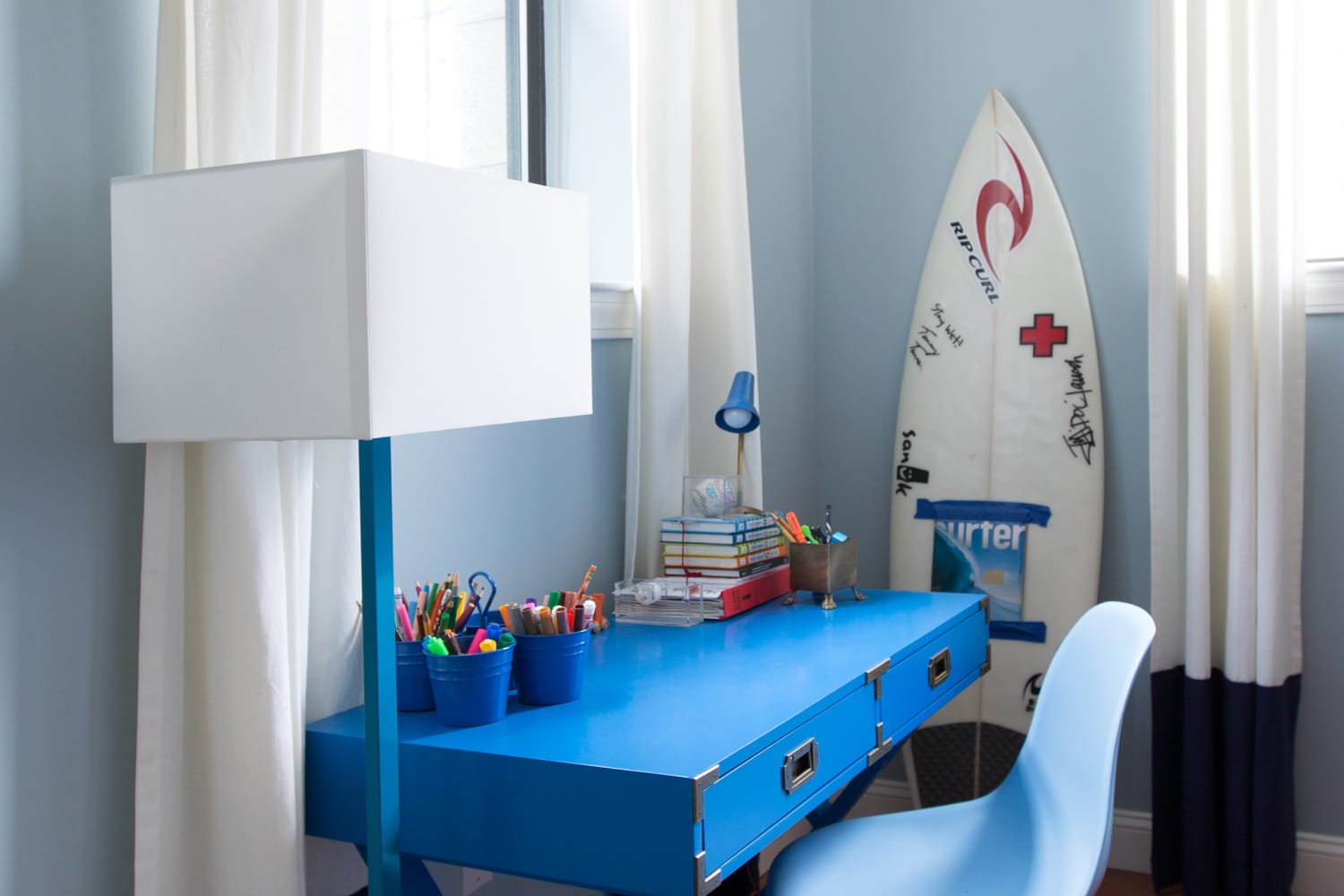 Light Up Your Kids’ Workspaces with These Desk Lamps | Cubby