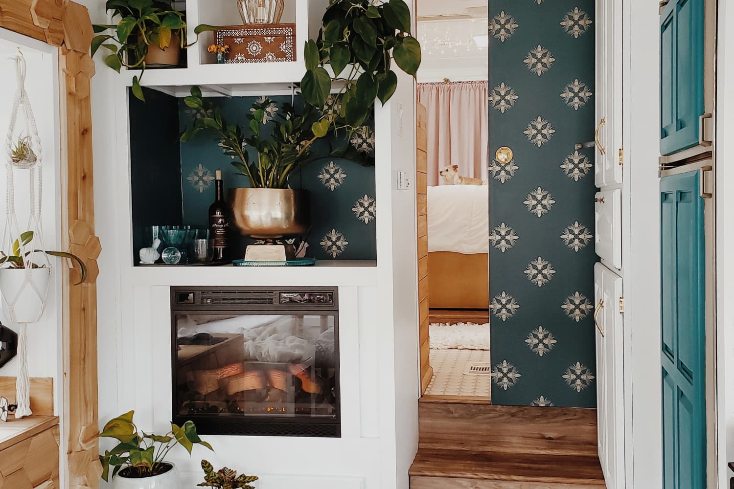 Plant-Filled 188-Square-Foot Renovated RV | Apartment Therapy