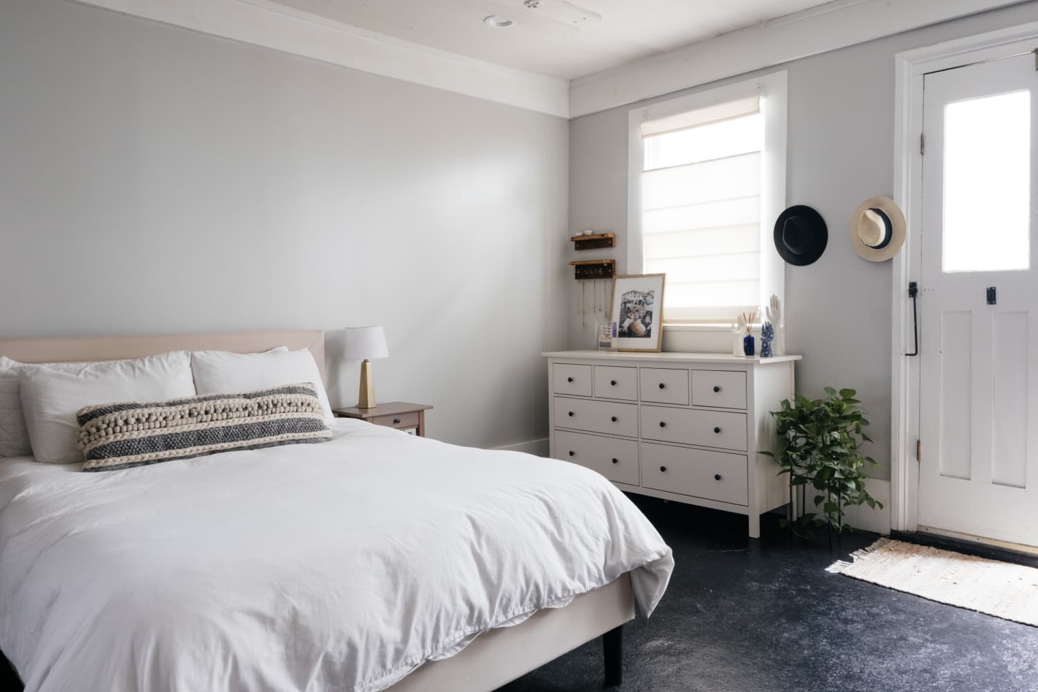 What an "Adult" Bedroom Looks Like, According to Real Estate Agents ...