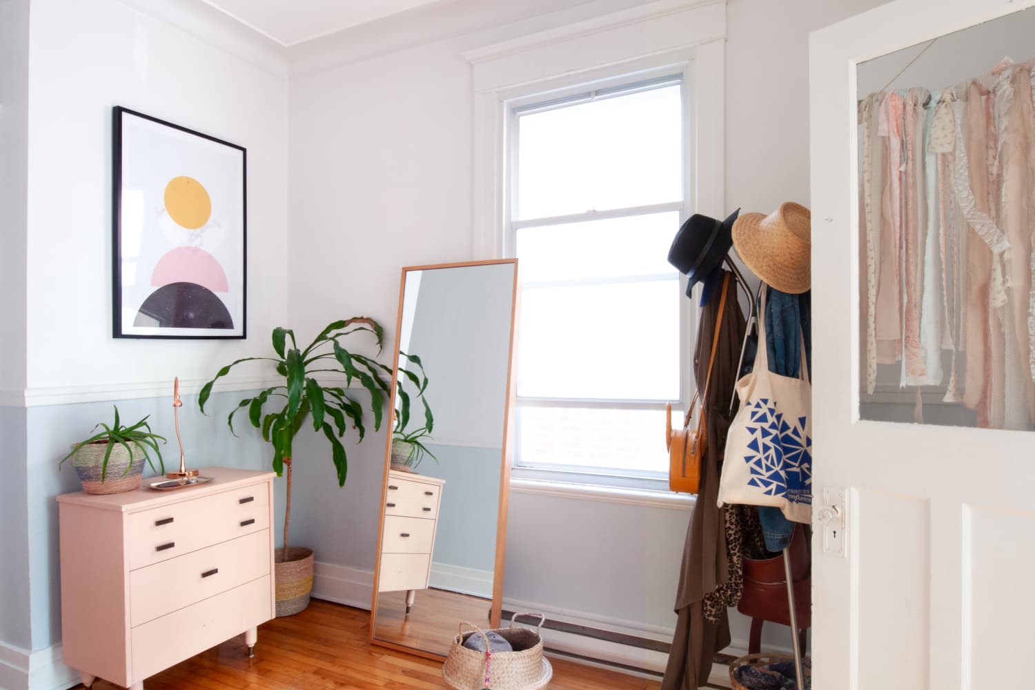 Walmart Now Has “French Country” Easel Mirrors for Just $65 | Apartment ...