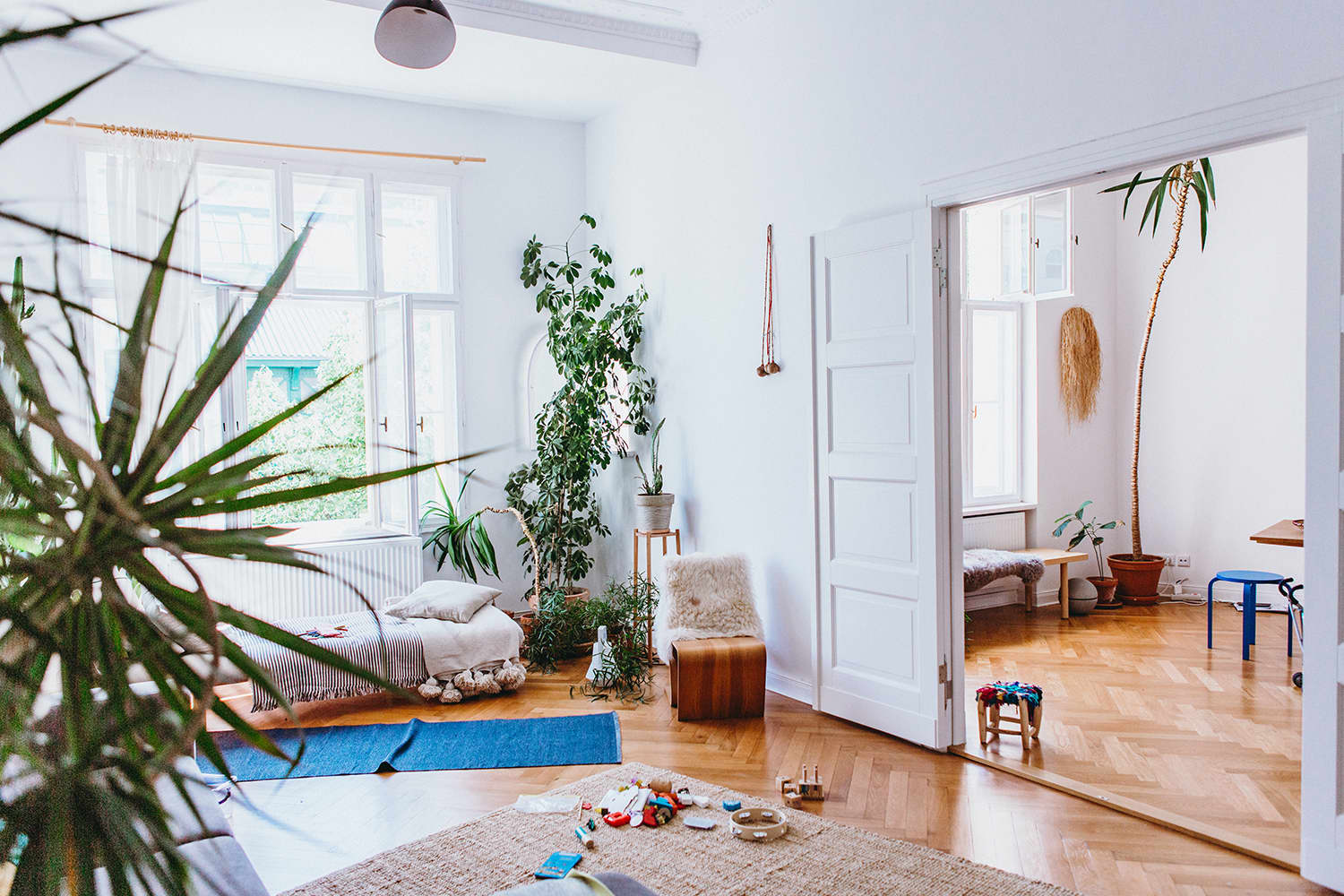 Minimal Plant-Filled Berlin Flat Tour Photos | Apartment Therapy