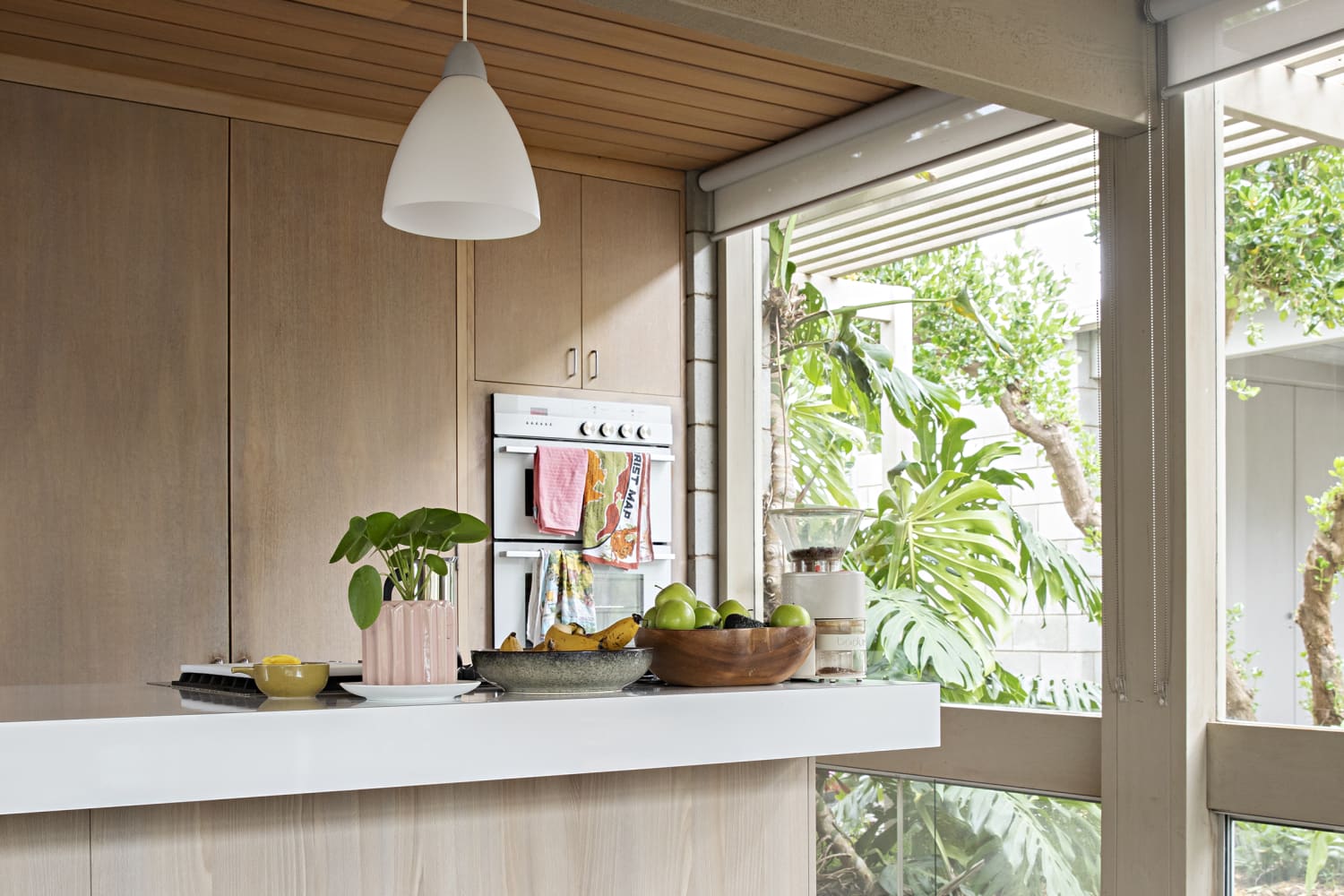 Modern Concrete Block Architecture Inspiration | Apartment Therapy