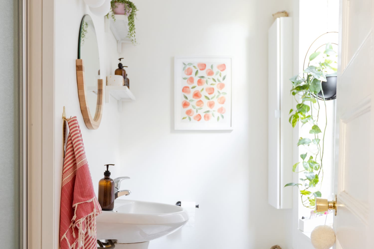 This Amazon Towel Rack Created So Much Storage in My Bathroom ...