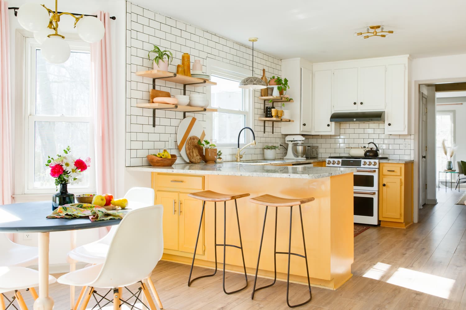 Jodi Bond House on a Sugar Hill House Tour | Apartment Therapy