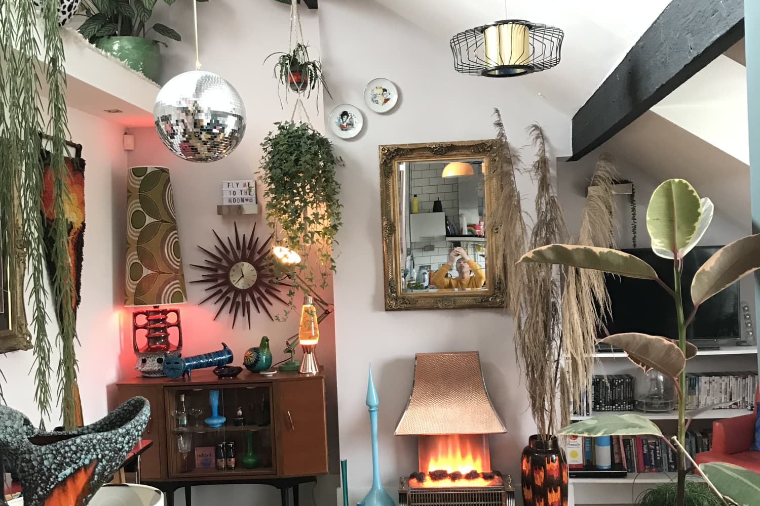 UK Home Retro Vintage Vibes | Apartment Therapy