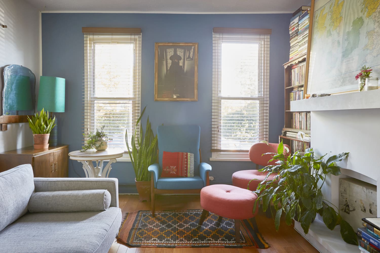 This Amazon Coffee Table Makes Dining Comfortable and Has Tons of ...